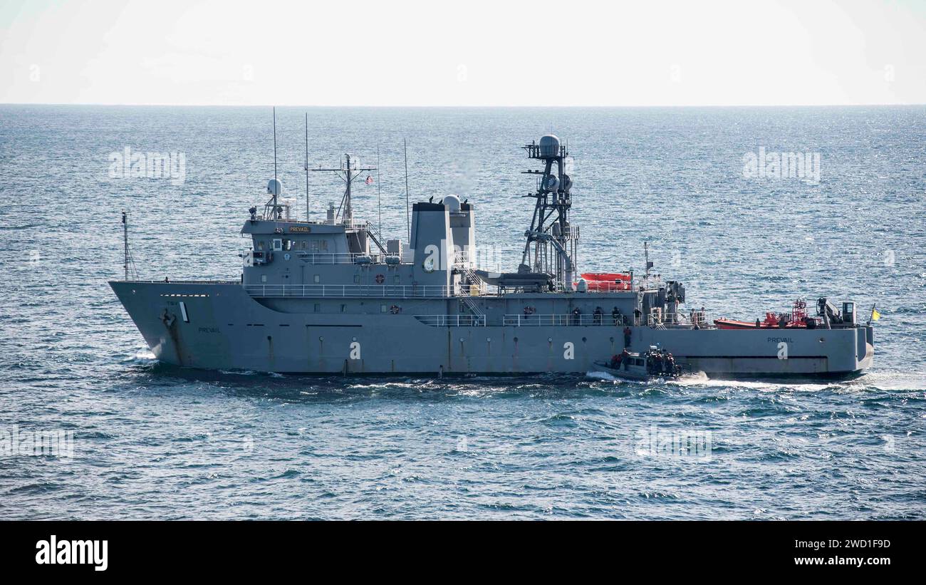 Uss prevail hi-res stock photography and images - Alamy