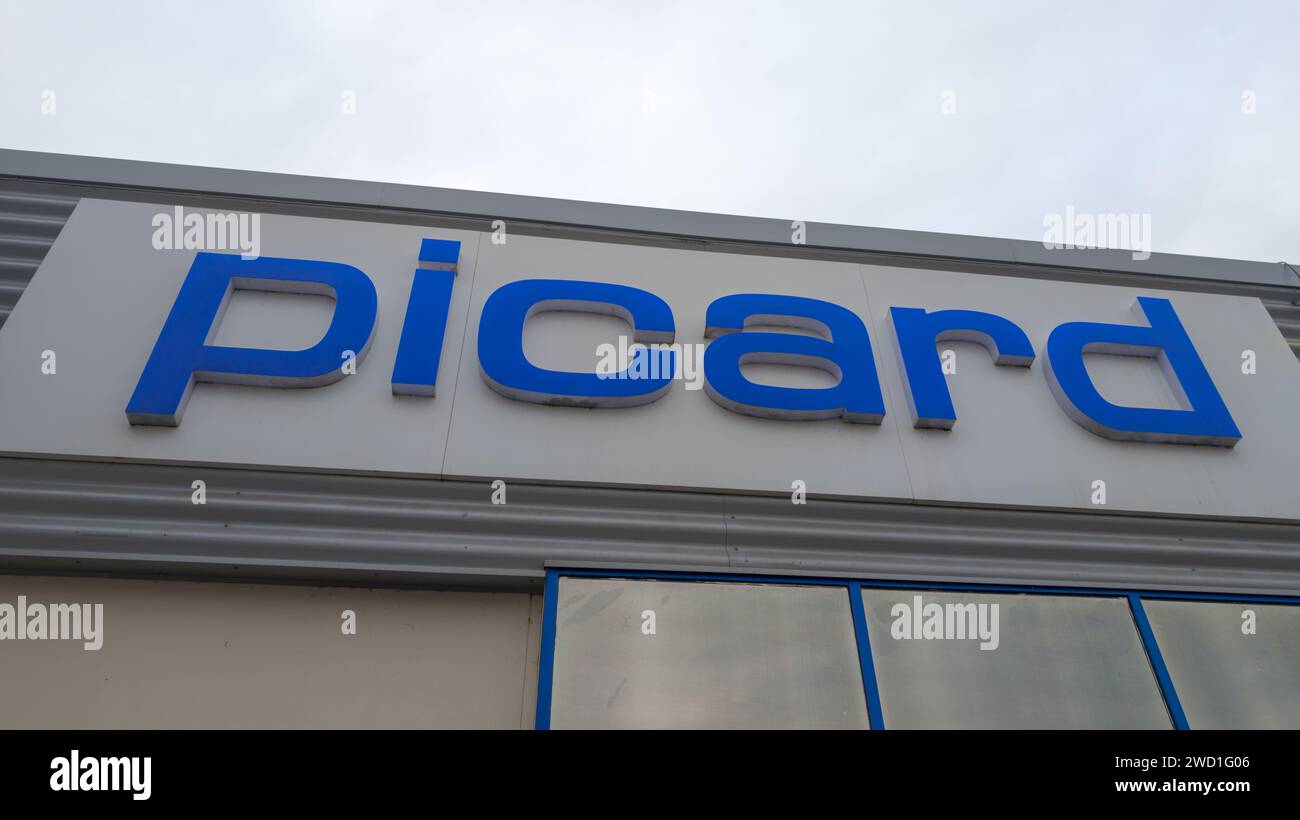 Bordeaux , France - 01 14 2024 : Picard logo sign and brand text of ...