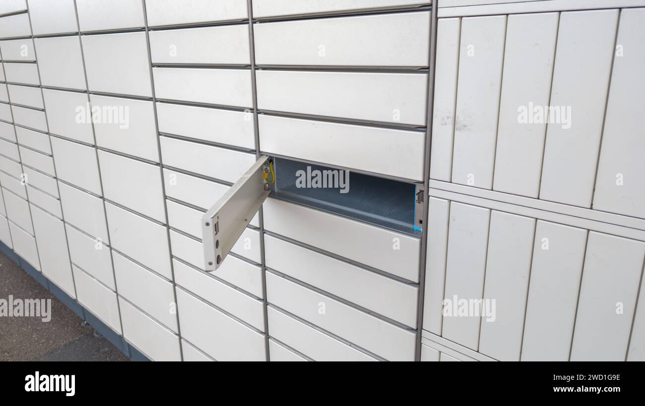 Postal terminal delivery automat service parcel courier box form mail ...