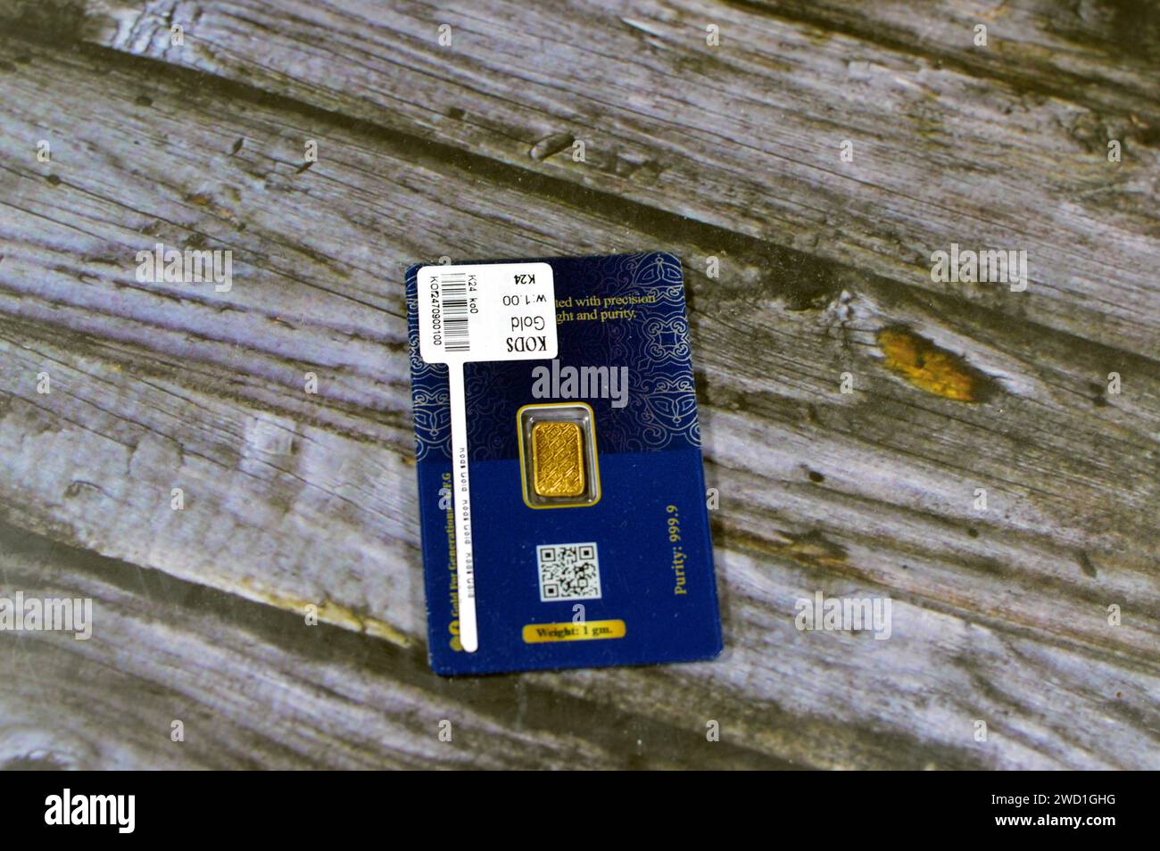 Cairo, Egypt, January 15 2024: GFG gold for generations 24 Karate pure ...