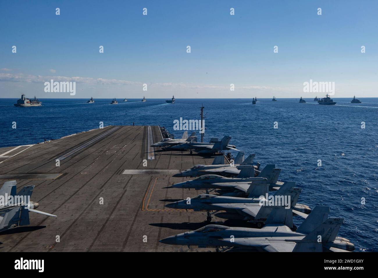 Japanese and u s navy ships hi-res stock photography and images - Alamy