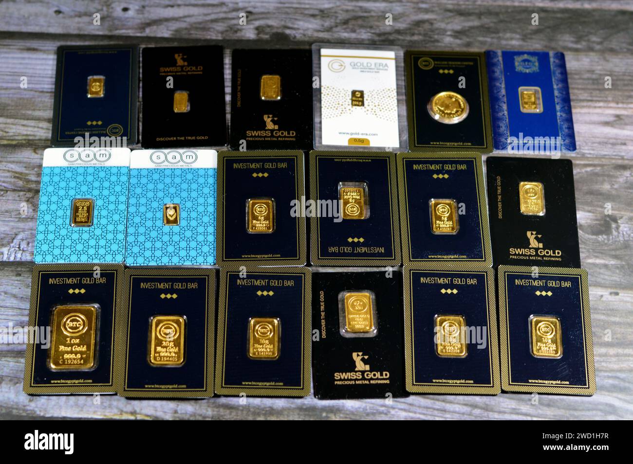 Cairo, Egypt, January 15 2024: Pile of 24K karat pure yellow gold of ...