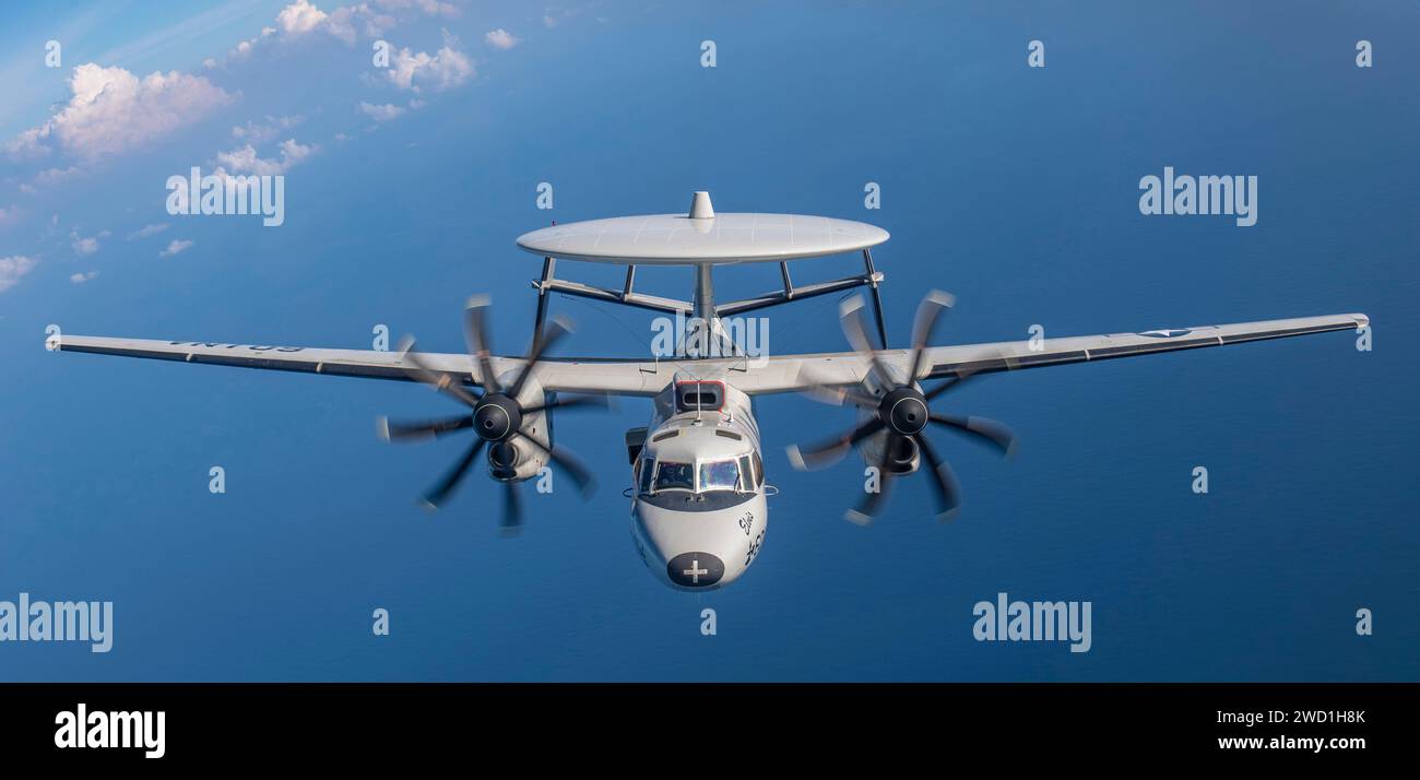 An E-2C Hawkeye patrols the skies above the Arabian Sea Stock Photo - Alamy