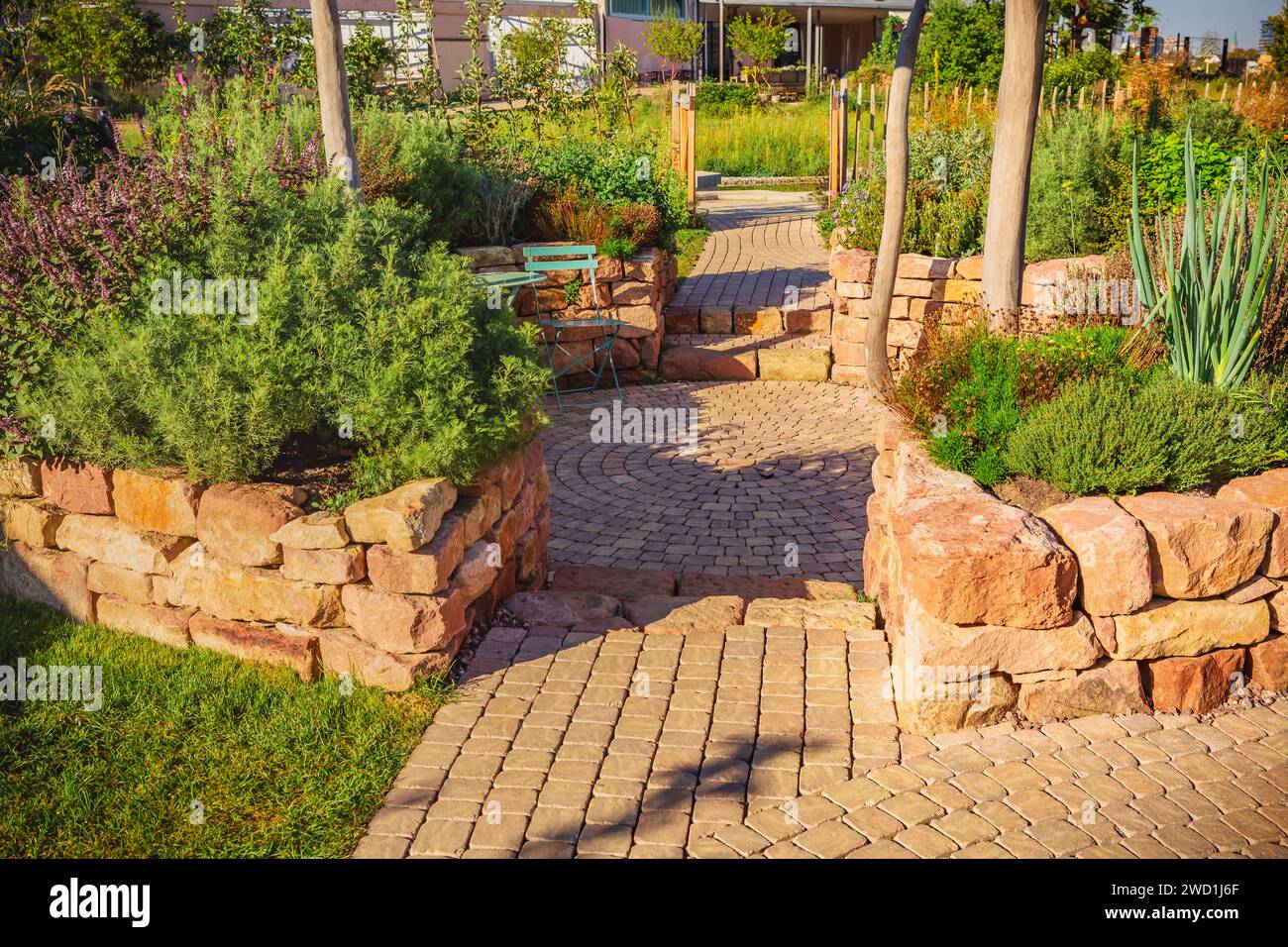 Sunny garden area hi-res stock photography and images - Alamy