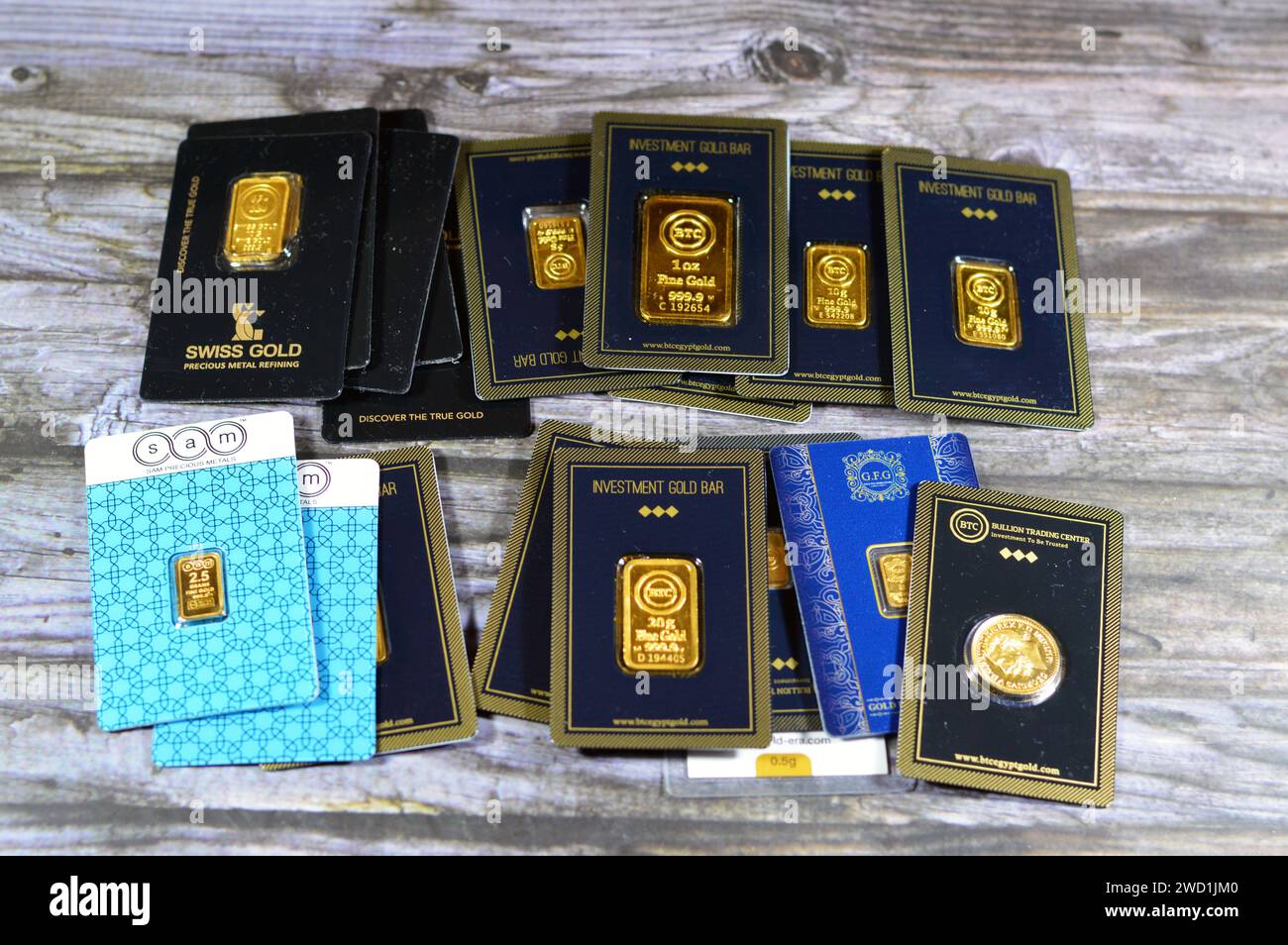 Cairo, Egypt, January 15 2024: Pile of 24K karat pure yellow gold of ...