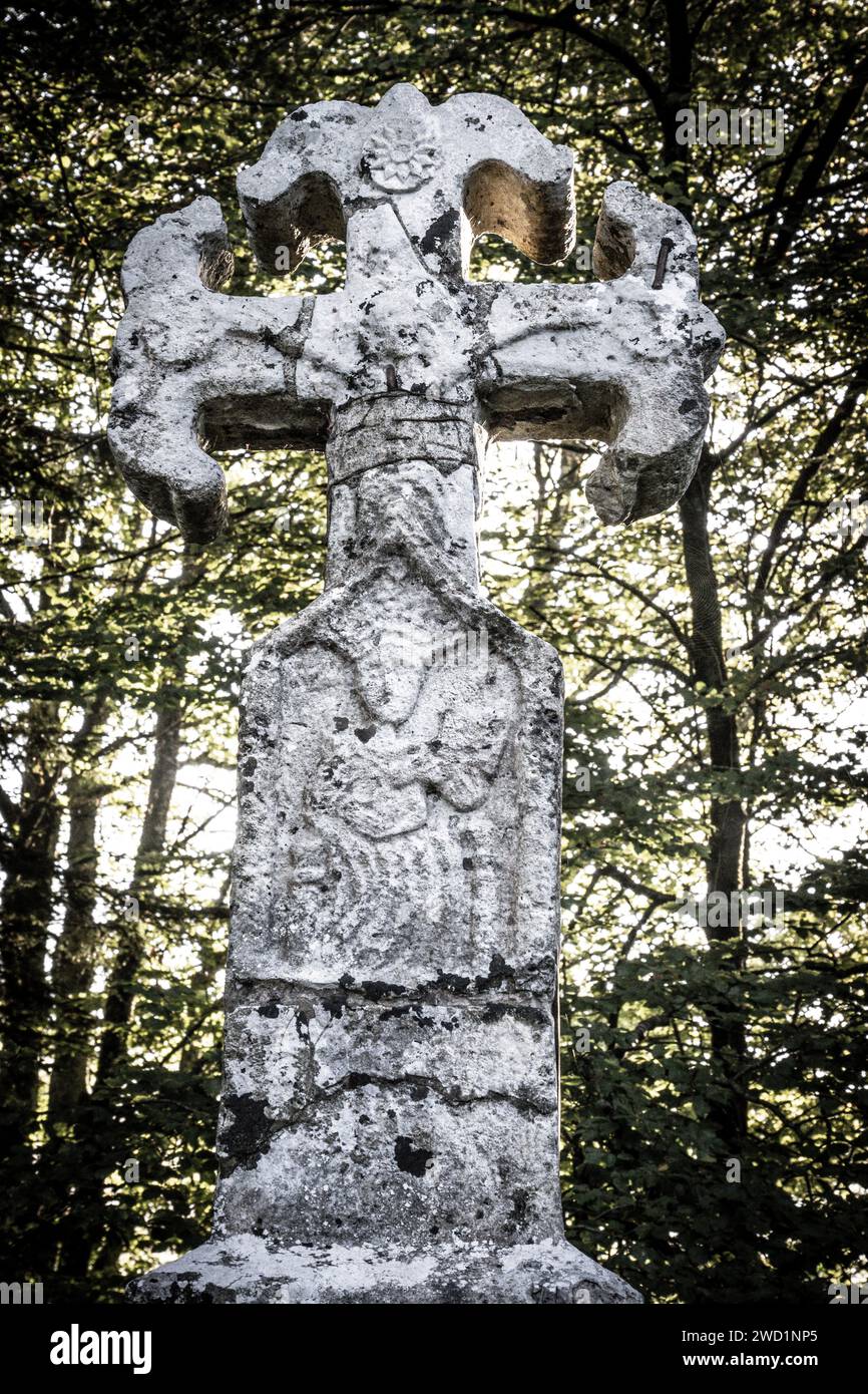 pilgrims' cross at the exit of Roncesvalles, 14th century, Santiago's ...