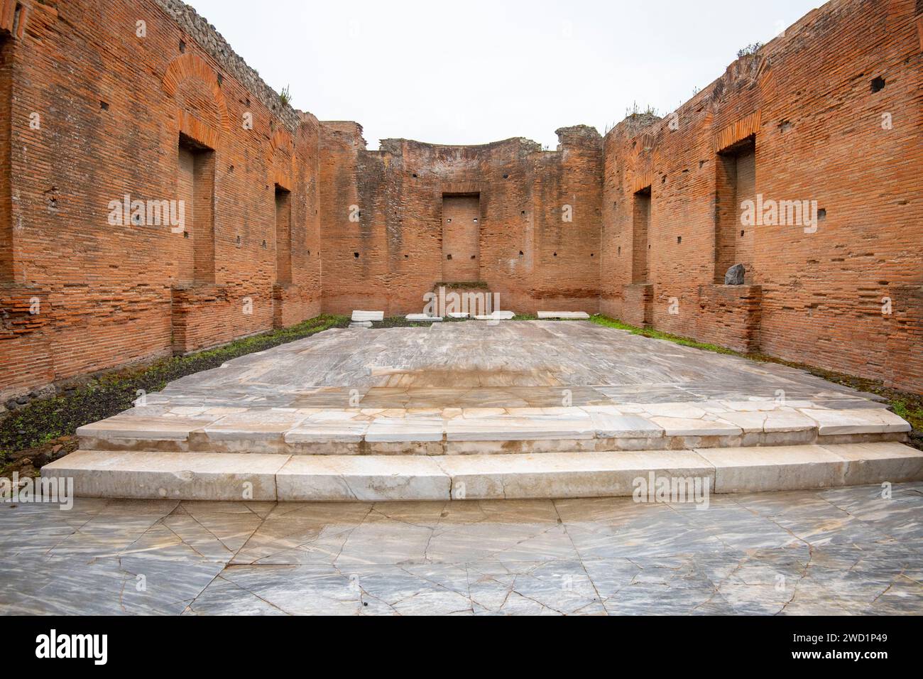 Comitium and Municipal Buildings - Pompeii - Italy Stock Photo - Alamy