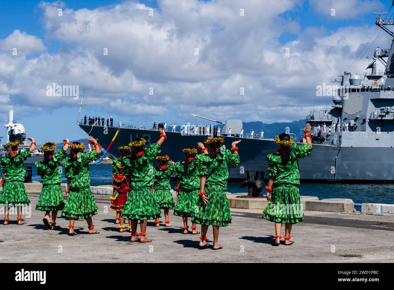 Guided-missile destroyer USS John Finn pierside at Joint Base Pearl ...