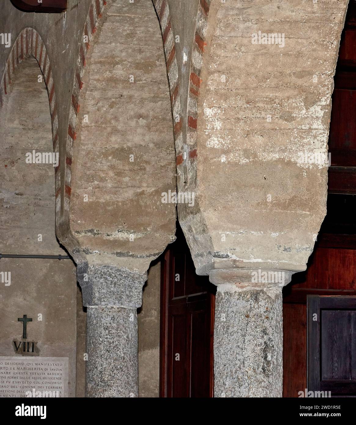 Dei capitelli hi-res stock photography and images - Alamy