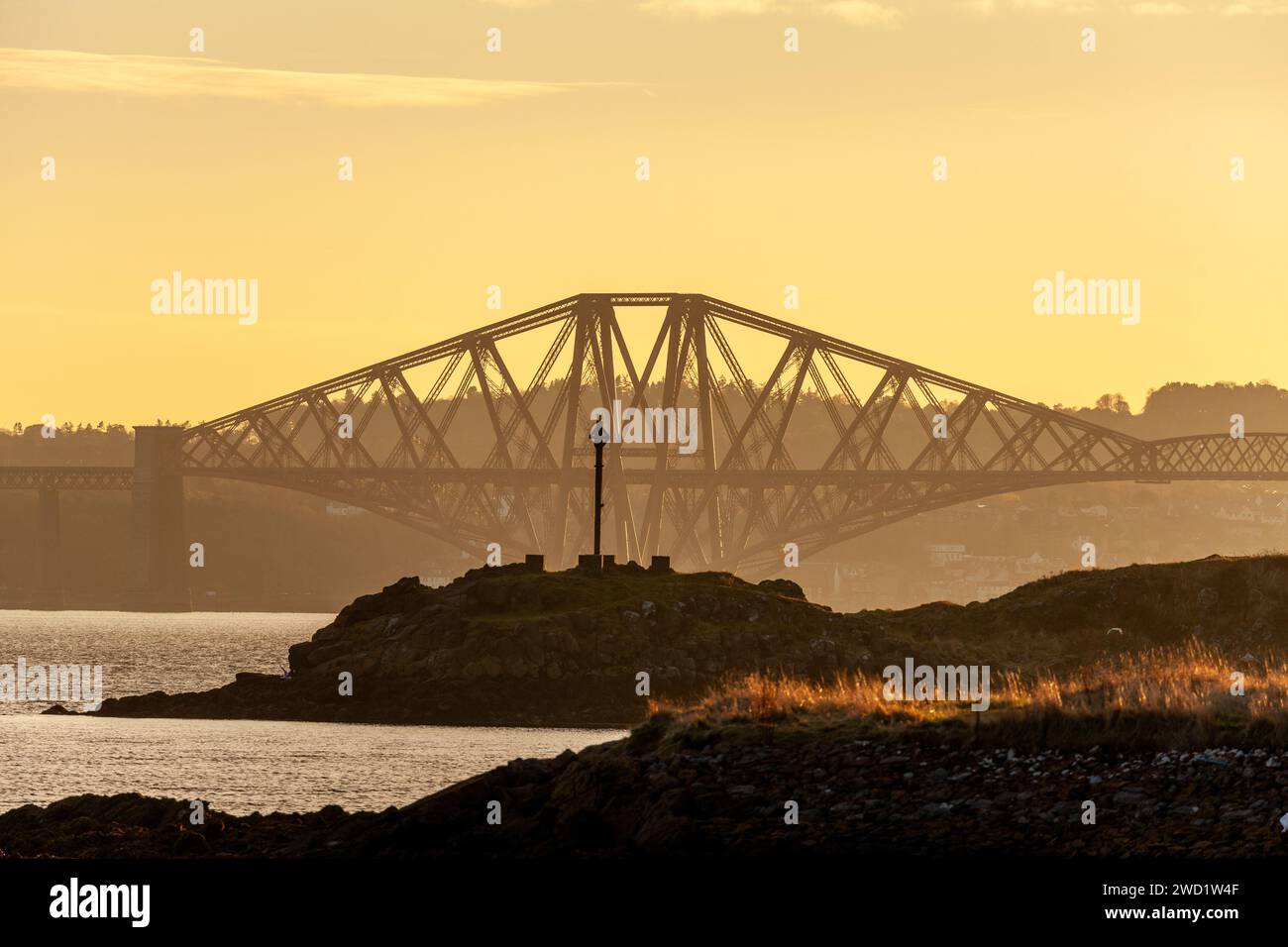 Forth bridge victorian hi-res stock photography and images - Alamy
