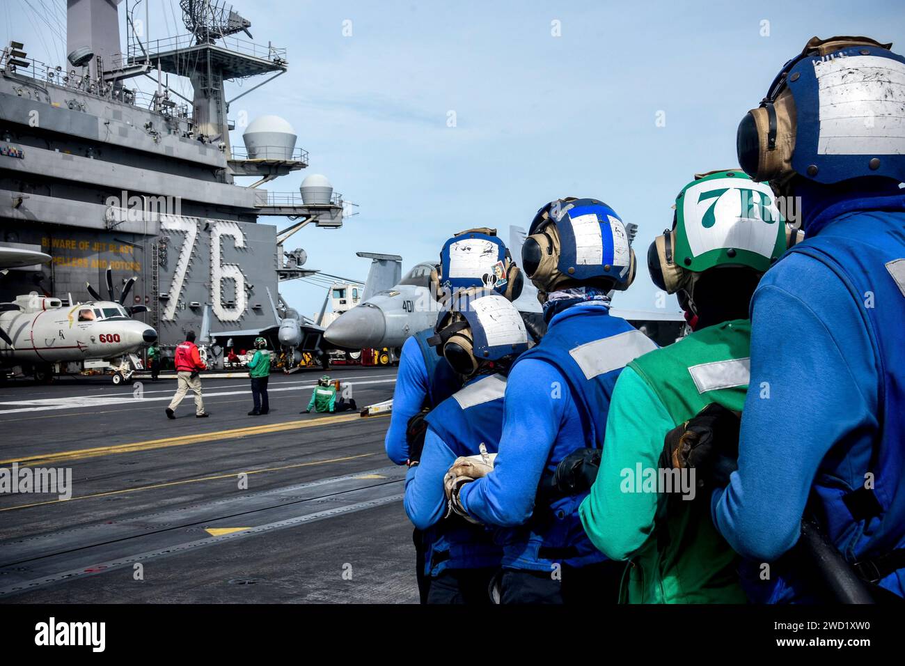 Flight deck aircraft fire drill hi-res stock photography and images - Alamy