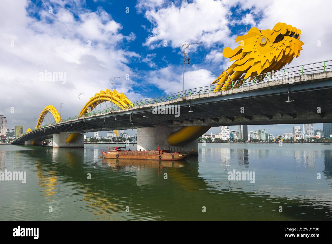 Dragon Bridge, the landmark of Da Nang crossing han river in vietnam ...