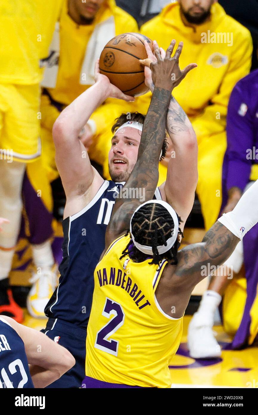 Los Angeles, USA. 17th Jan, 2024. Dallas Mavericks' Luka Doncic (L ...