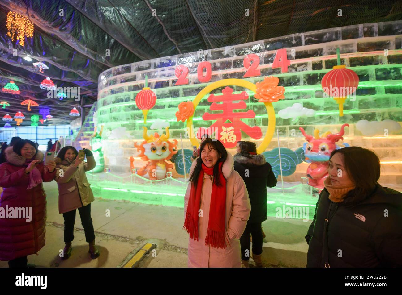 The longqingxia hi-res stock photography and images - Alamy