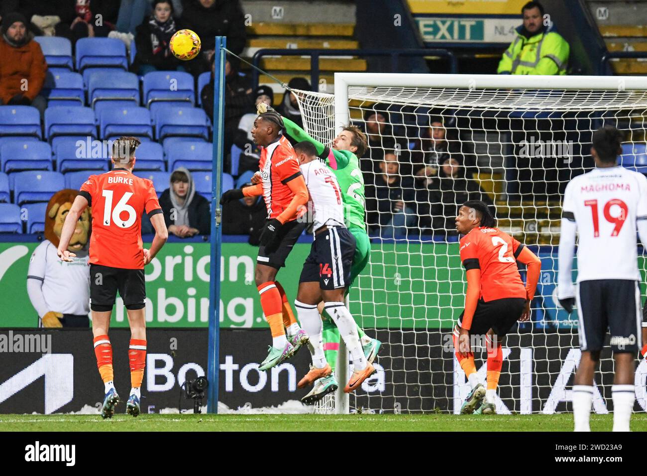 Soccer tim krul hi-res stock photography and images - Alamy
