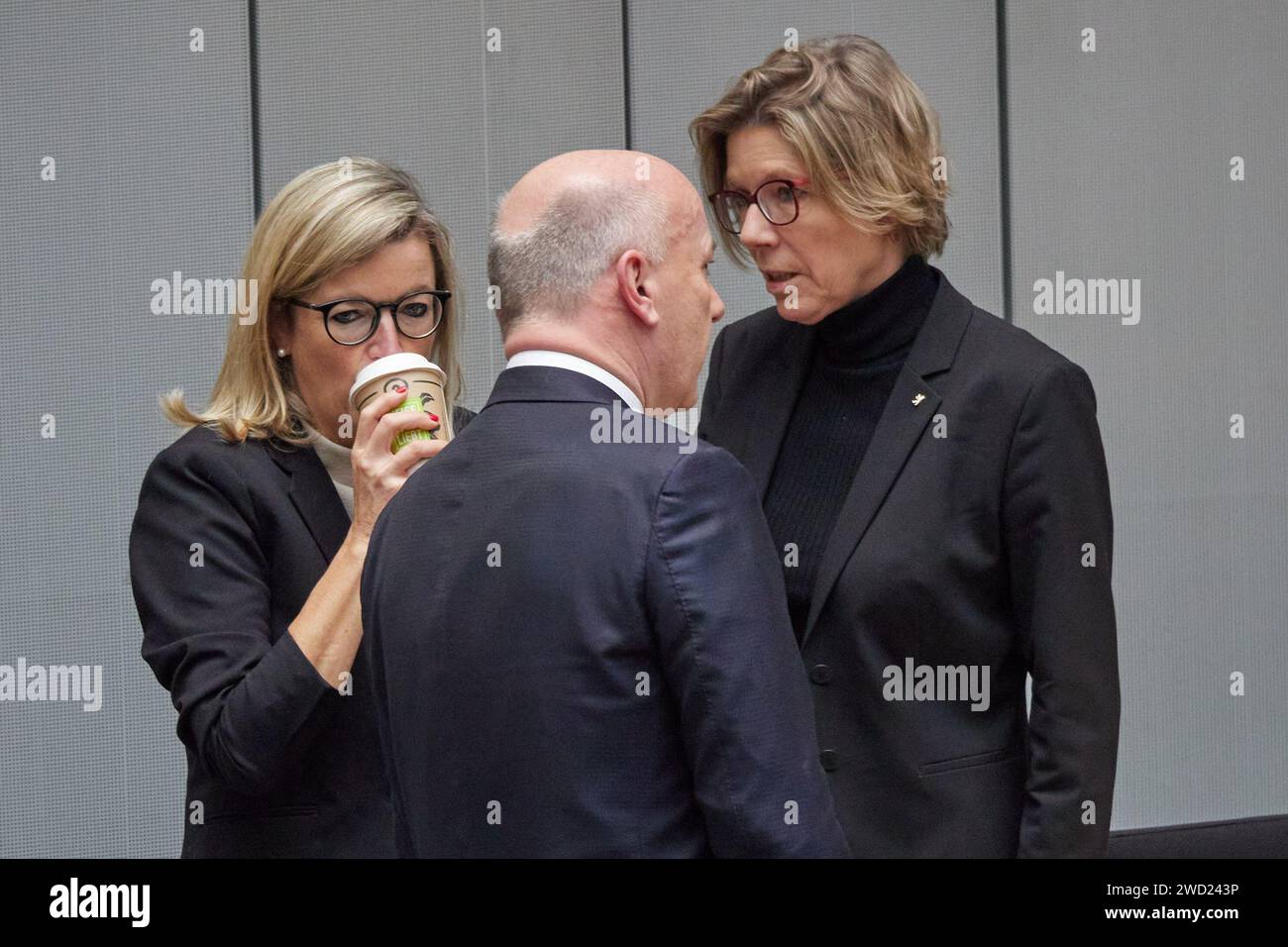 Berlin, Germany. 18th Jan, 2024. Martina Klement (l), State Secretary ...