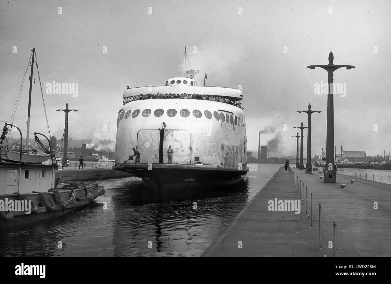 "Kalakala" - Image of the MV Kalakala, a notable ferry that operated in ...