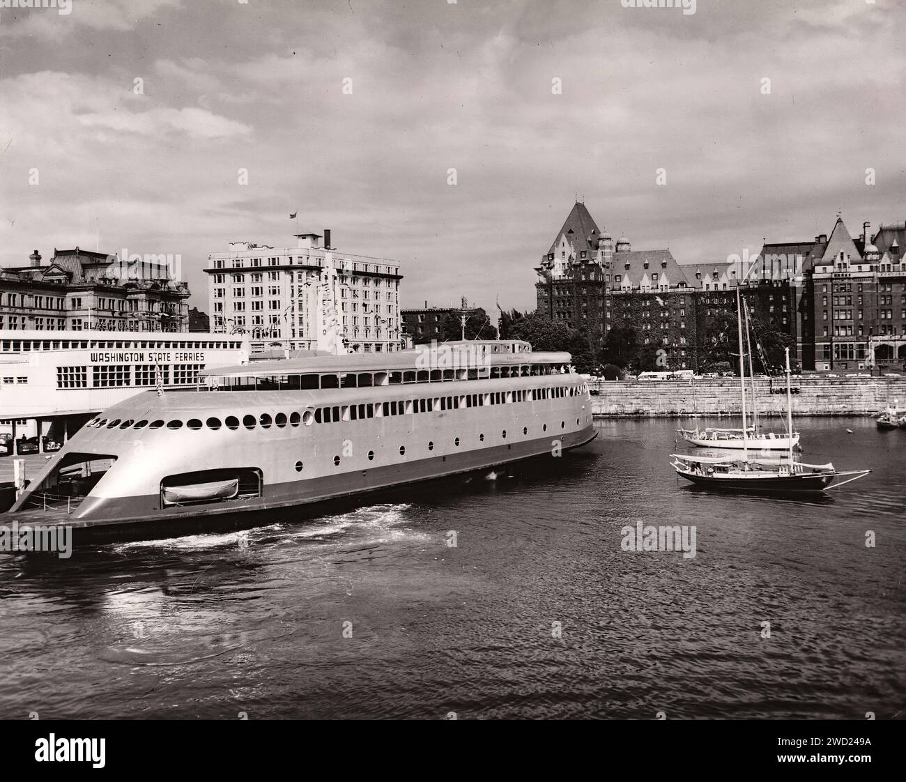 The image is a black and white photograph showing the Kalakala ferry in ...