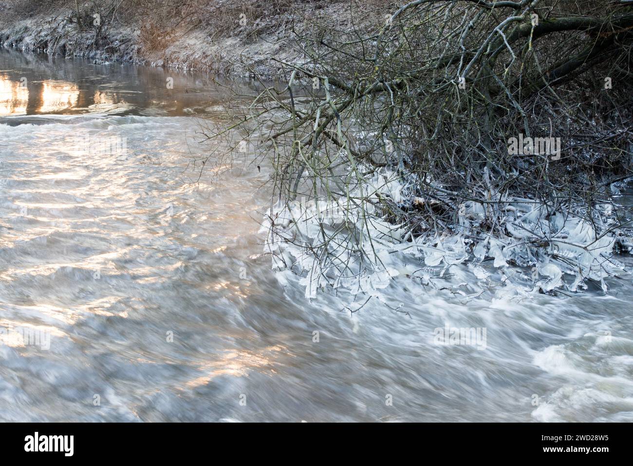Fluss mit hi-res stock photography and images - Alamy
