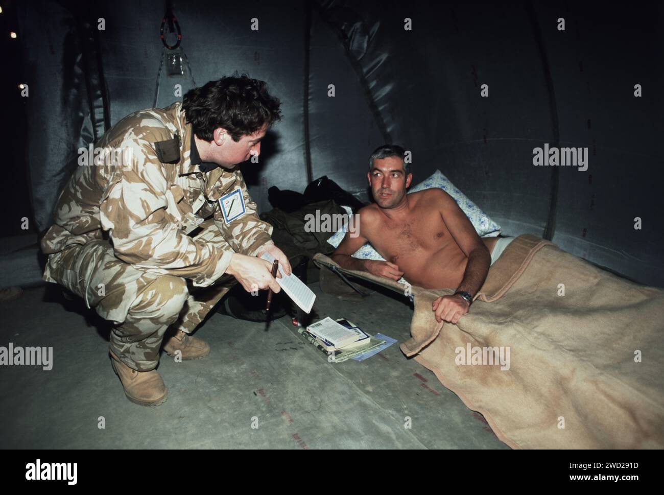 King in a tent hi-res stock photography and images - Alamy