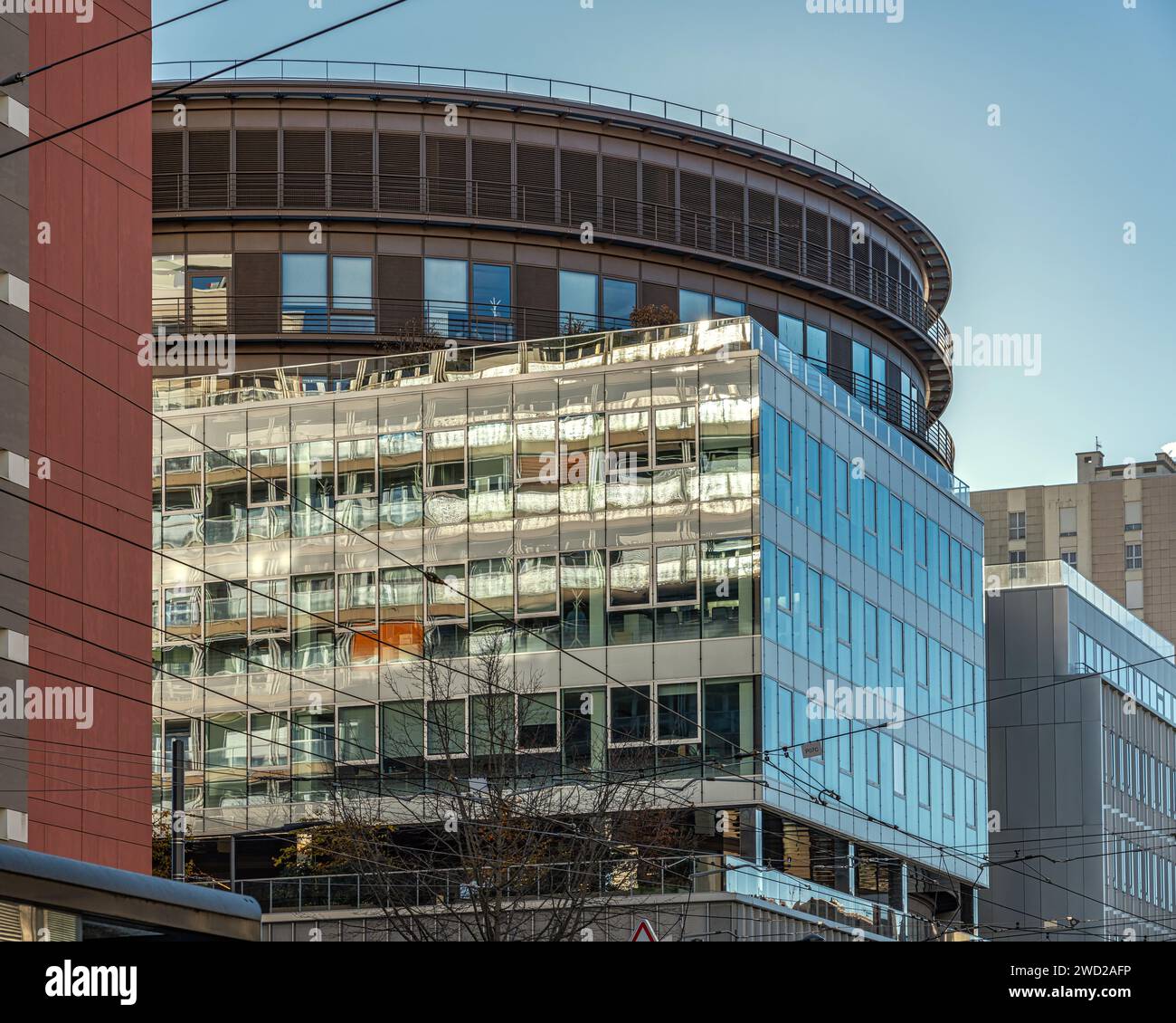 Refined building design hi-res stock photography and images - Alamy