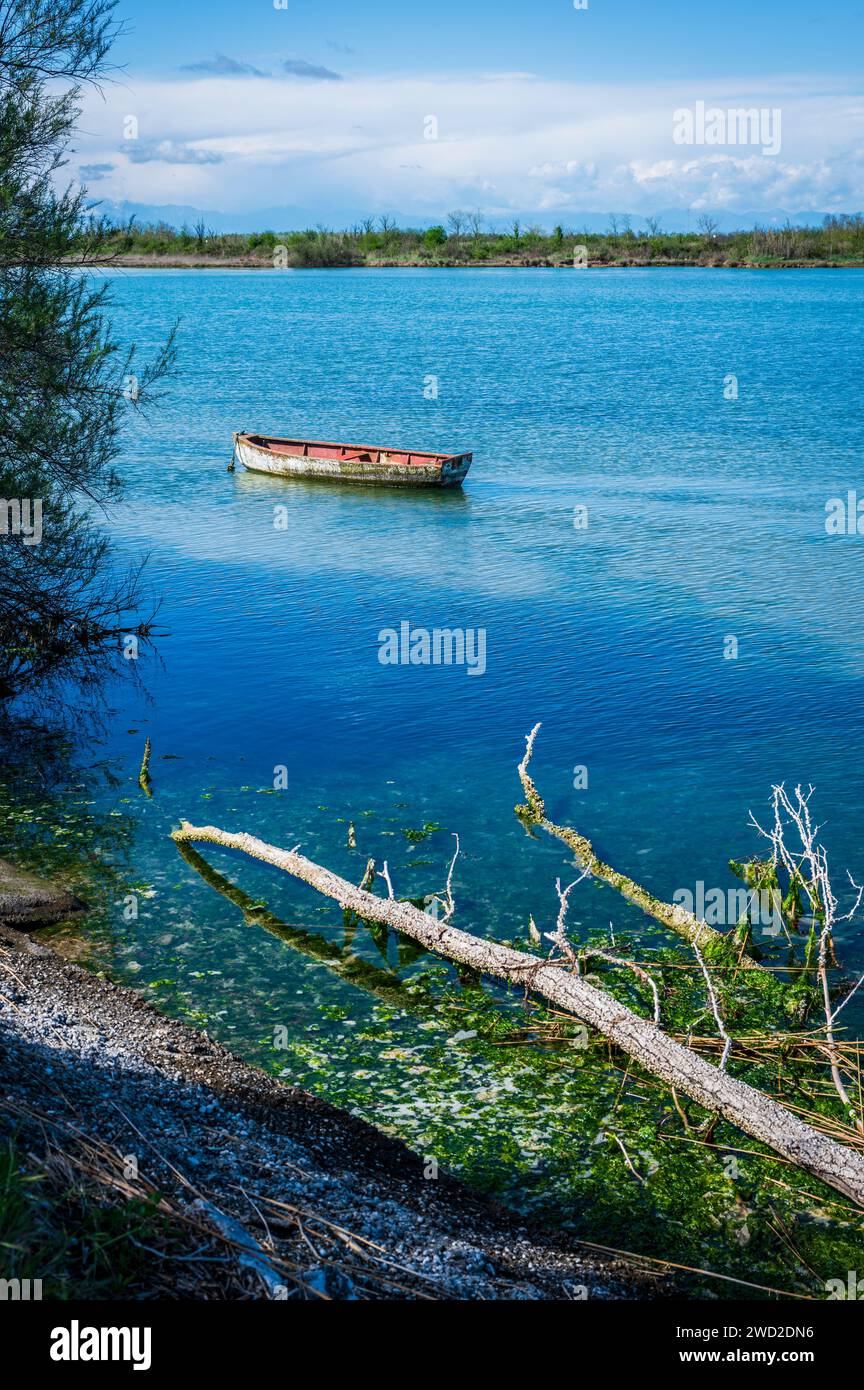 Nature and ancient Casoni in the Caorle lagoon Stock Photo - Alamy