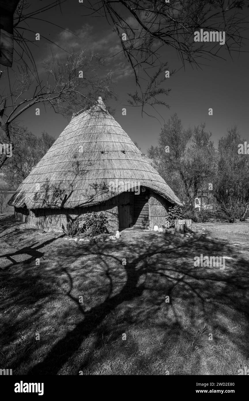 Nature and ancient Casoni in the Caorle lagoon Stock Photo - Alamy