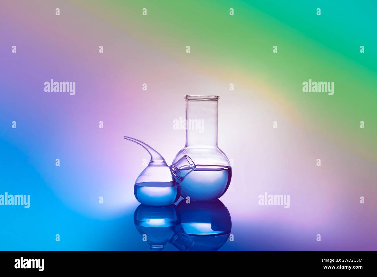 Table with flasks hi-res stock photography and images - Alamy