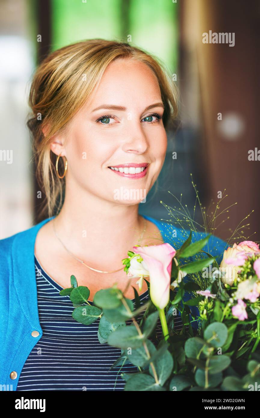 Beautiful blond model blue eyes hi-res stock photography and images - Alamy