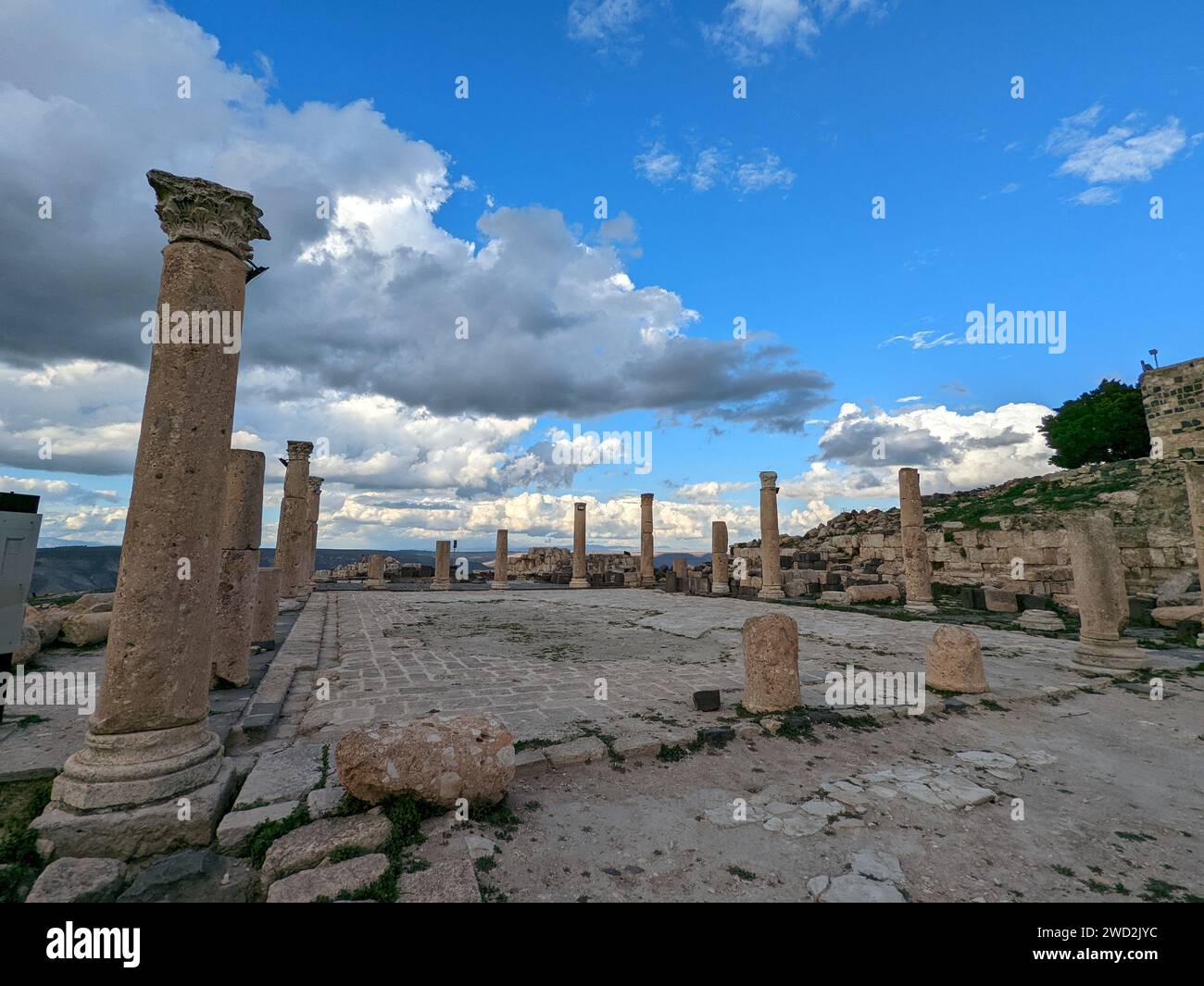 Travelling Jordan.Cultural and natural side of Umm Qais and the ruins ...
