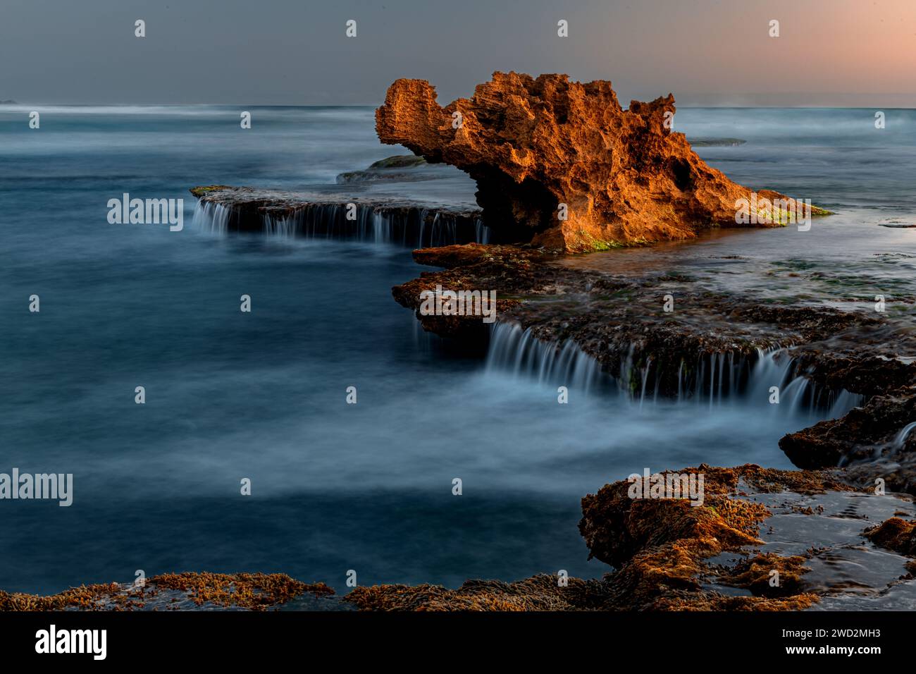 Outstanding rock formation of Dragon Head on Mornington Peninsula Stock ...