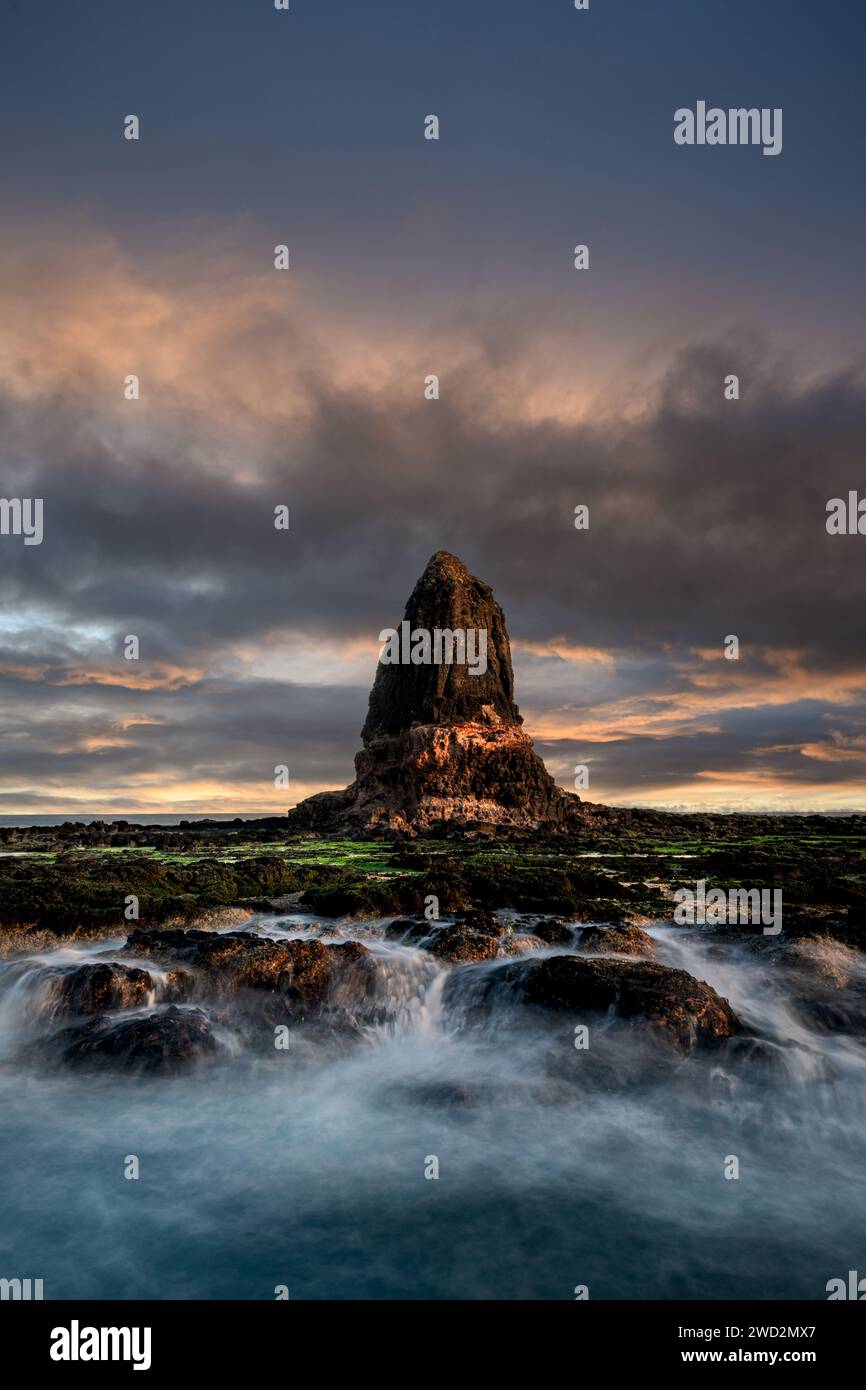Evening light on Pulpit Rock at Cape Schnack Stock Photo - Alamy