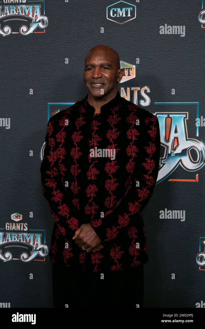 Nashville, USA. 17th Jan, 2024. Evander Holyfield arrives on the red ...