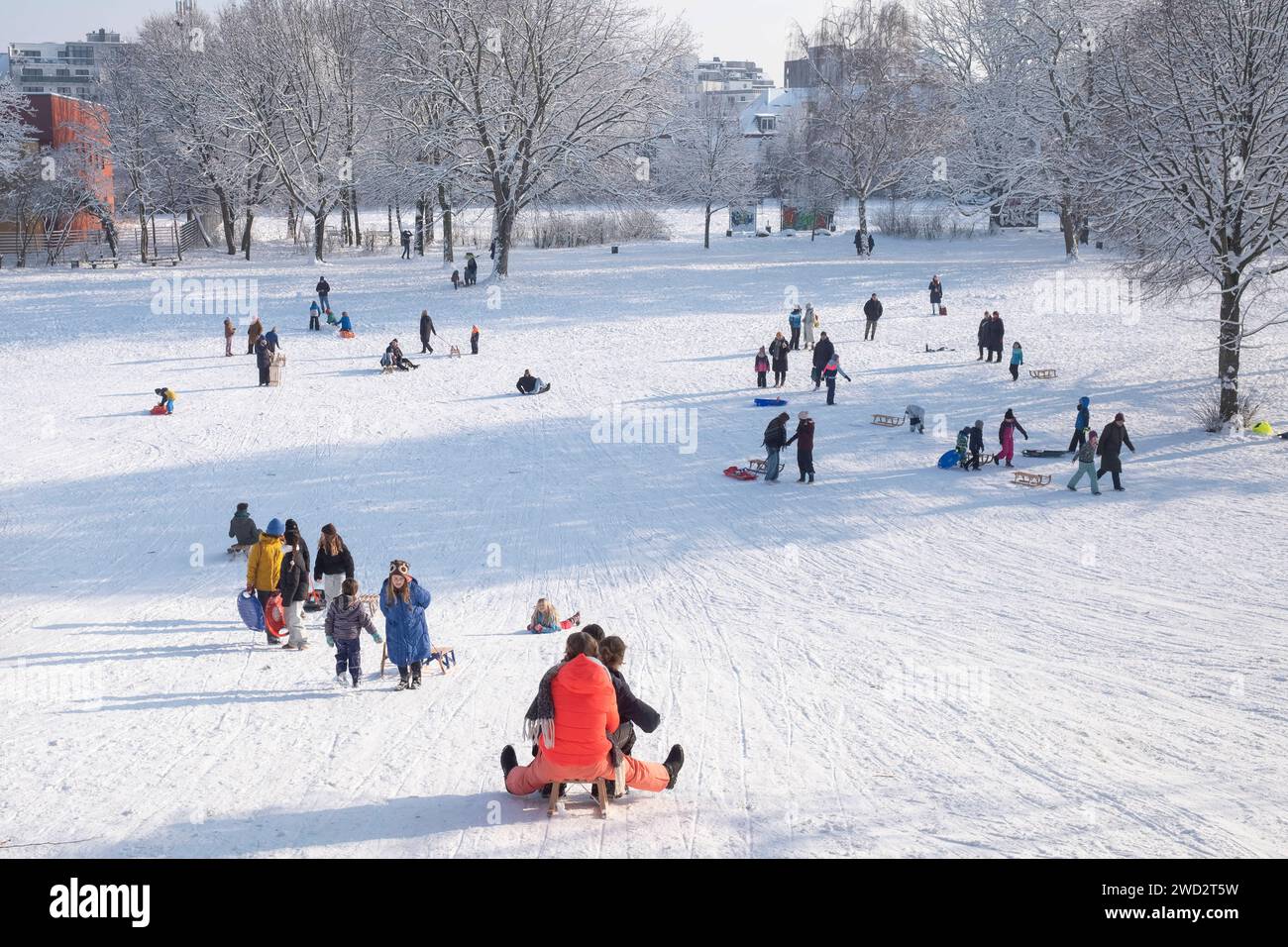 Winterlandschaft im Nippeser Tälchen im Kölner Stadtteil Nippes *** Winter landscape in the ...