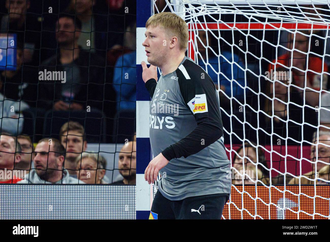 Hamburg, Deutschland. 17th Jan, 2024. Emil Nielsen (Daenemark, #12) GER ...