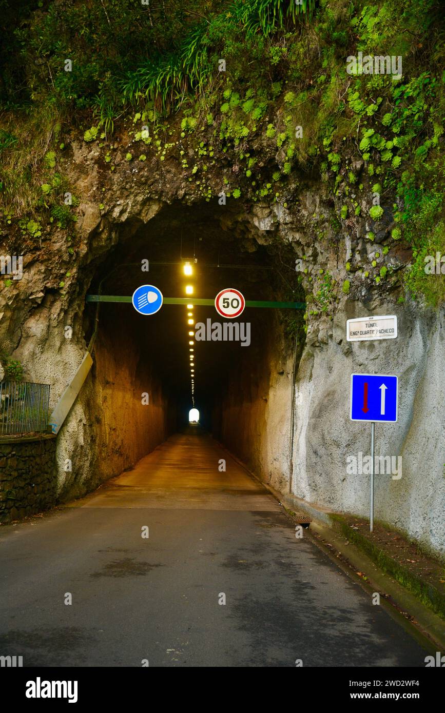 Passing through tunnel on wet hi-res stock photography and images - Alamy