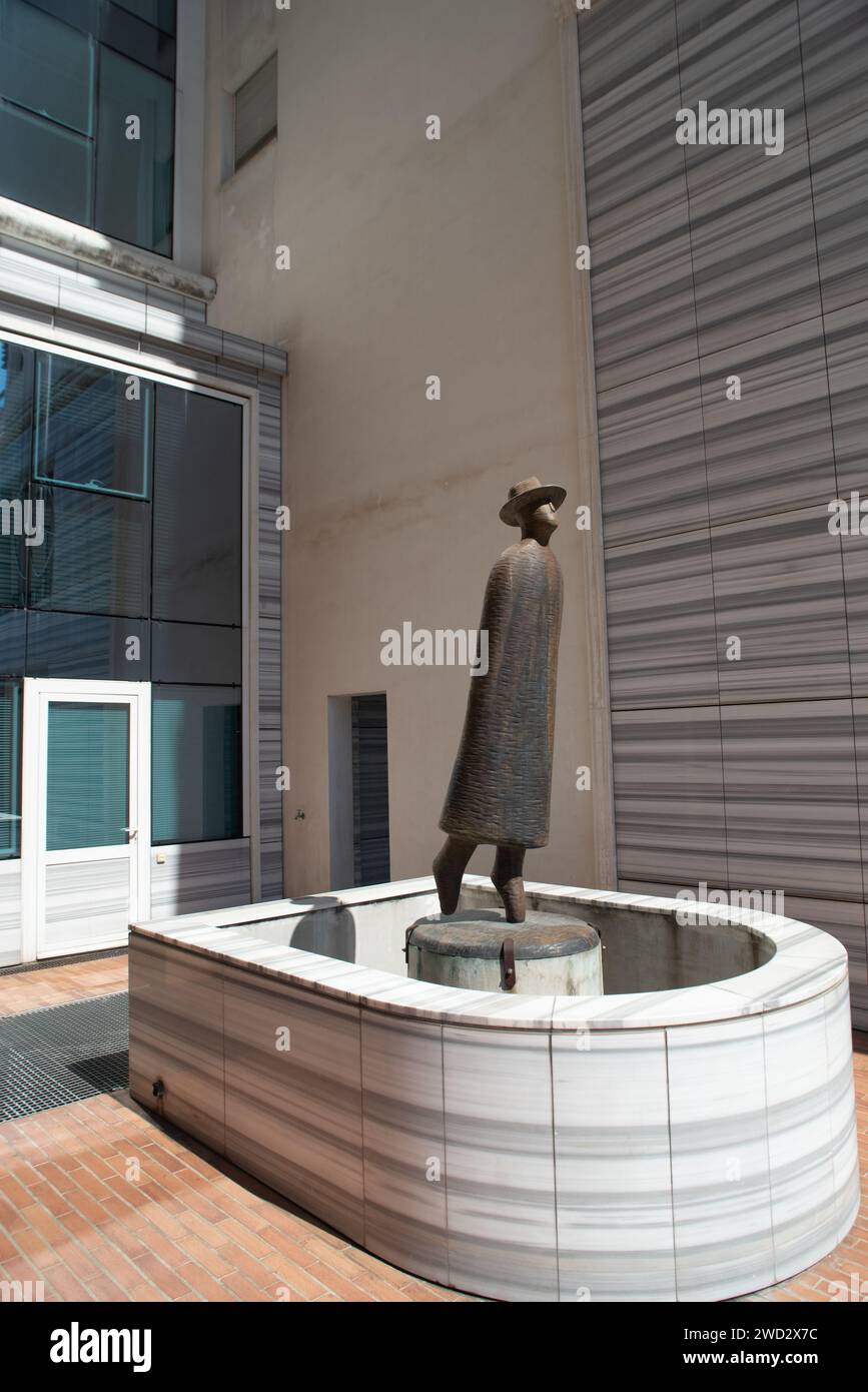 Bronze statue monaco hi-res stock photography and images - Alamy