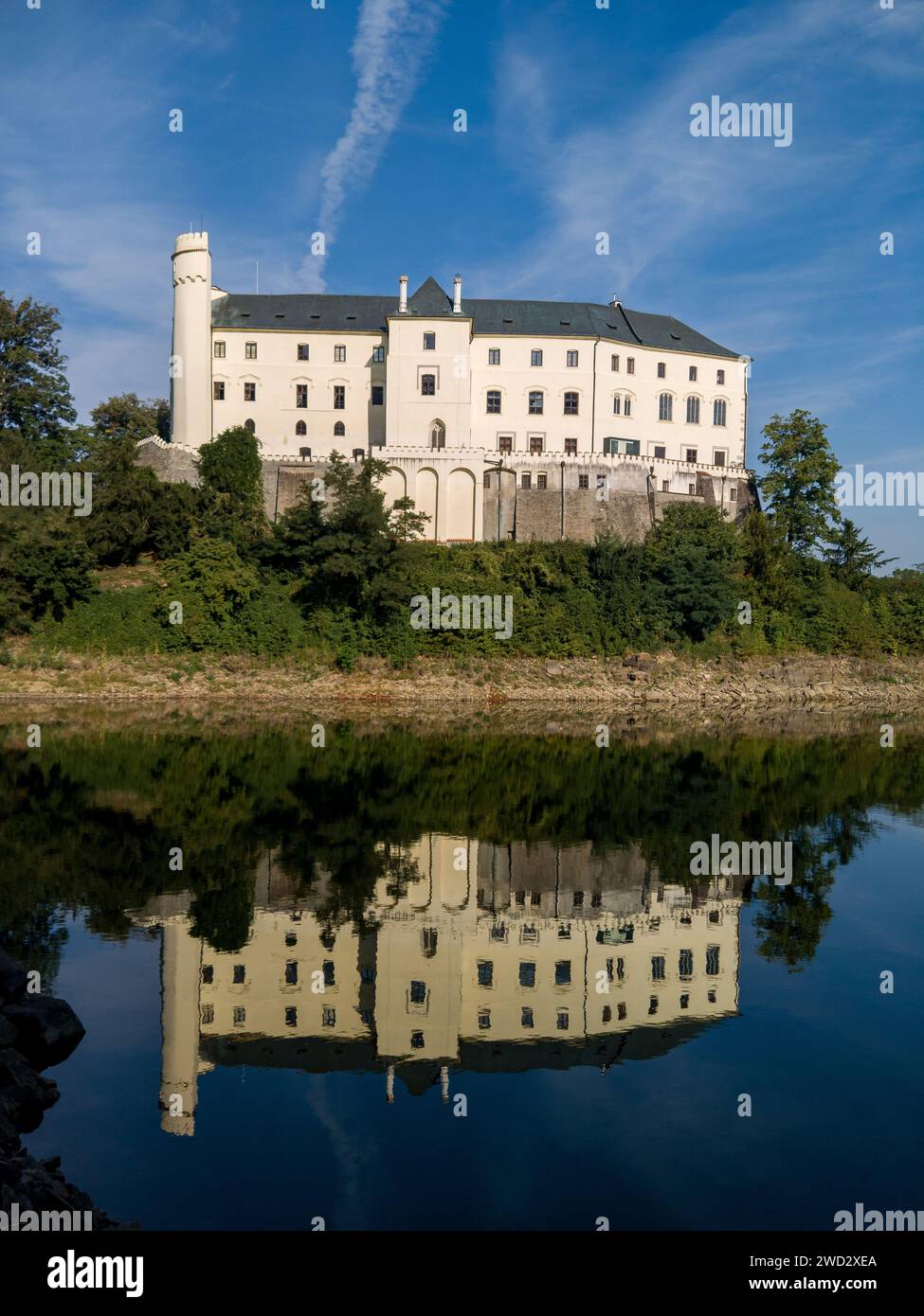 Orlik castle hi-res stock photography and images - Alamy