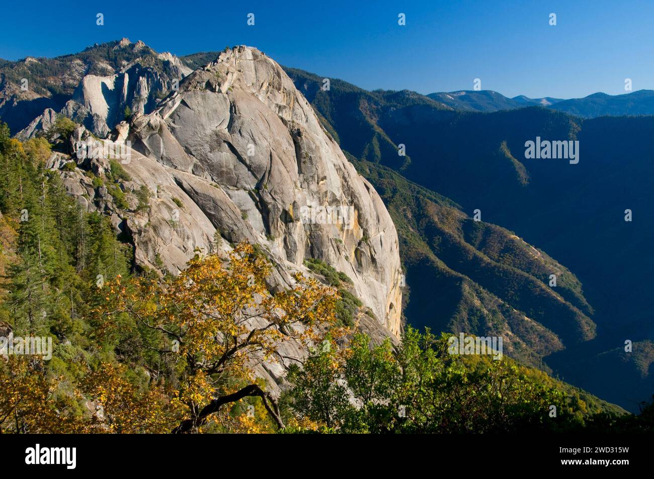 Moro Rock, Sequoia National Park, California Stock Photo - Alamy