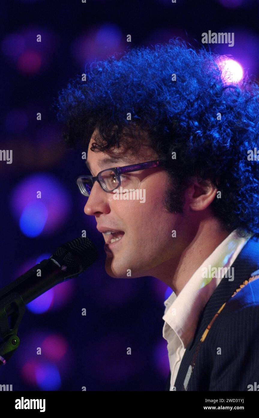 Simone cristicchi 2005 hi-res stock photography and images - Alamy