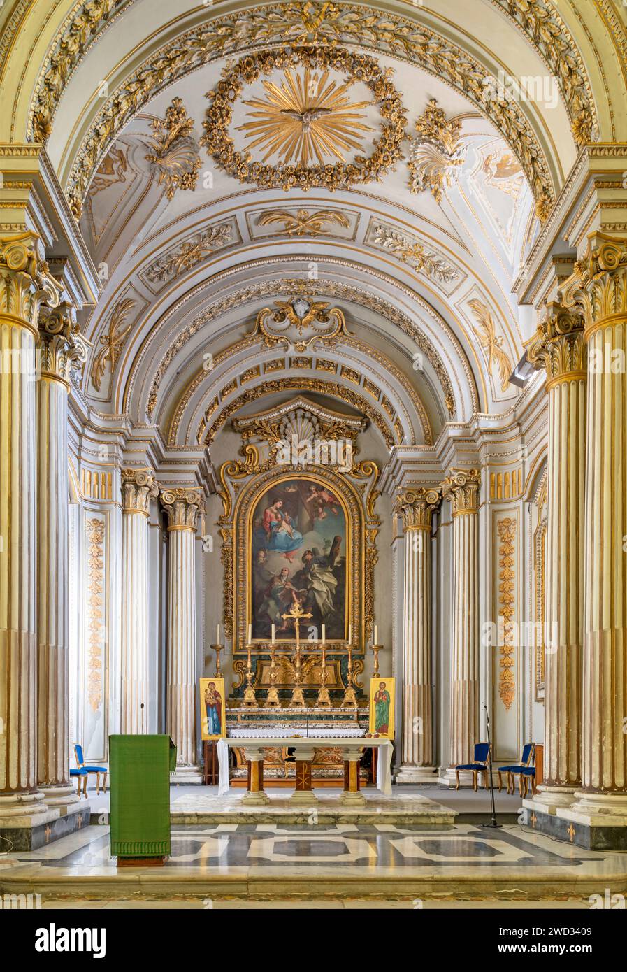 ROME, ITALY - AUGUST 30, 2021: The presbytery in the church Chiesa di ...