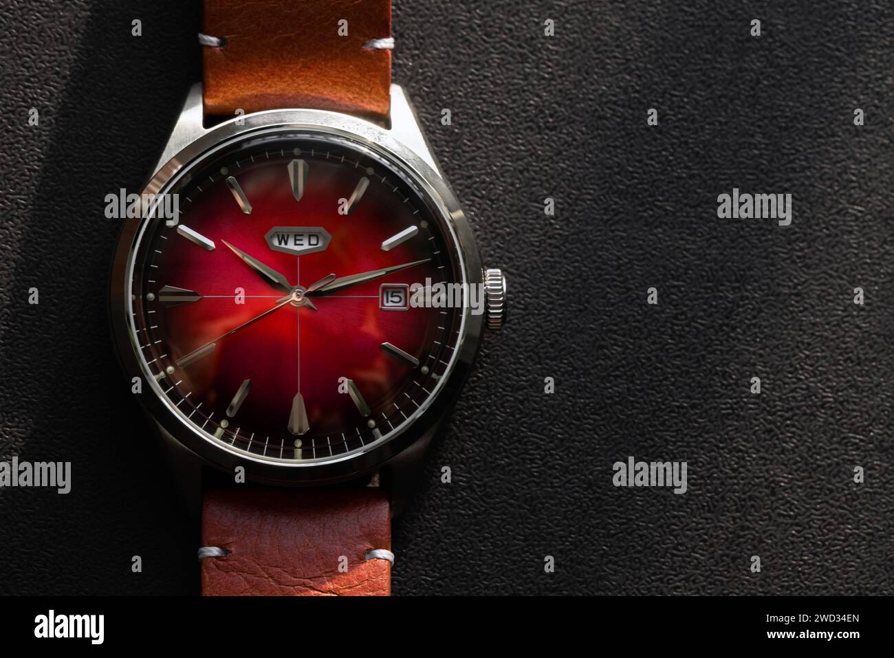 Mechanical automatic calendar gents watch with red gradient clock face ...