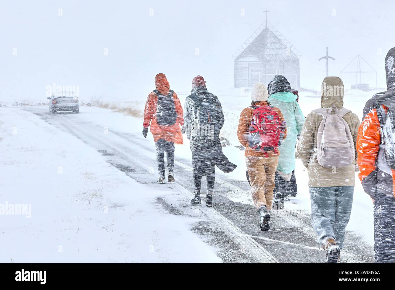 Group hikers walking down hi-res stock photography and images - Alamy