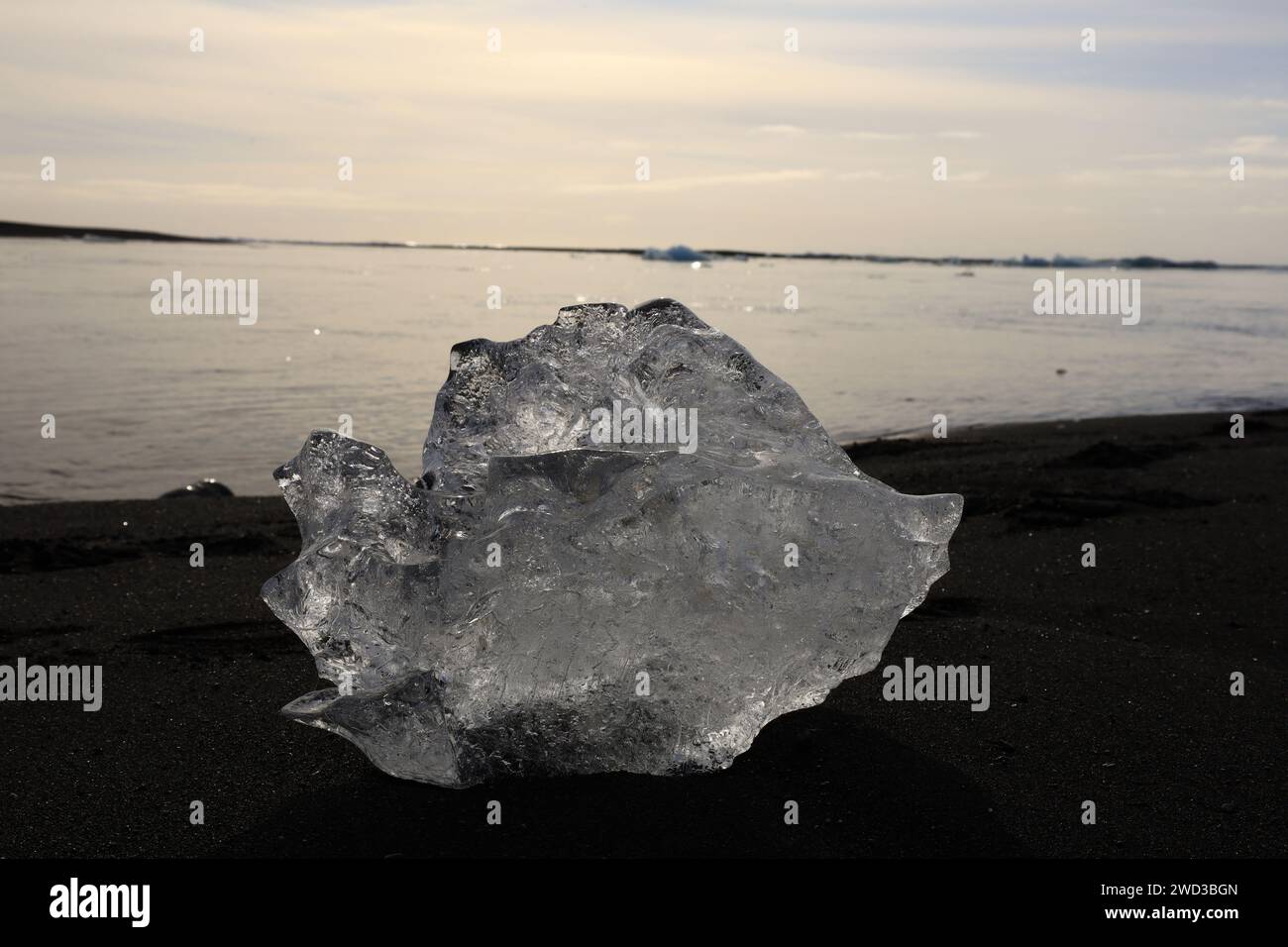 View of icebergs on the Diamond Beach in southern part of Vatnajökull ...
