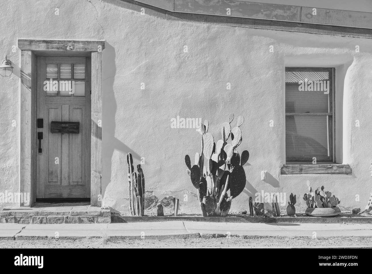Barrio doors hi-res stock photography and images - Alamy