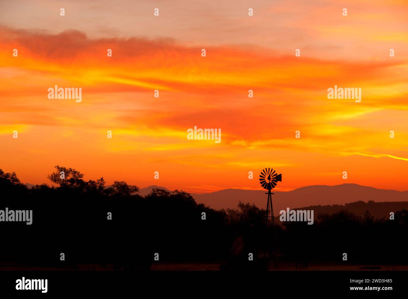 Windmill sunrise, Santa Rosa Plateau Ecological Preserve, California ...