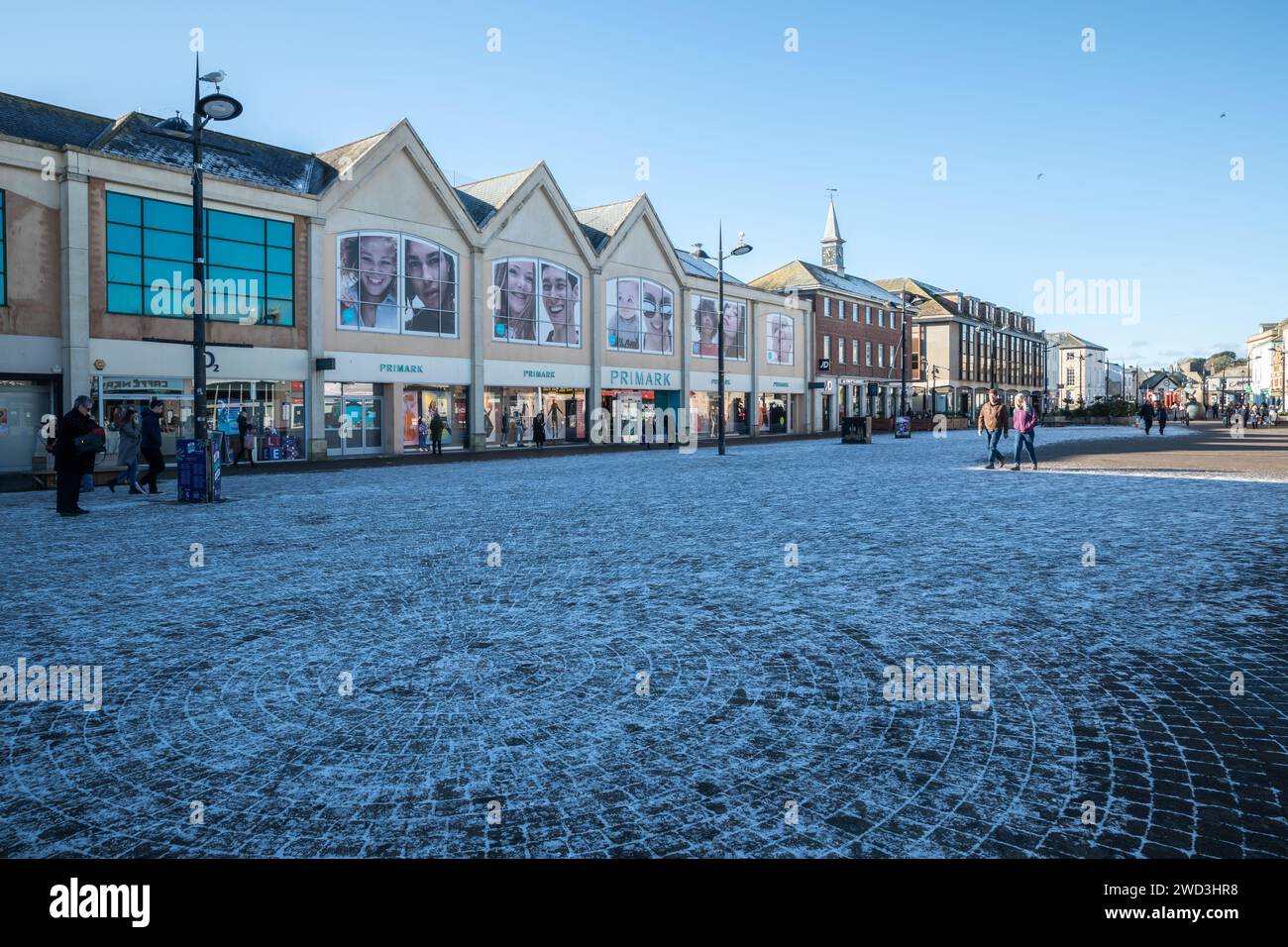 Truro, UK. 18th Jan, 2024. There was glorious sunshine after a dusting ...