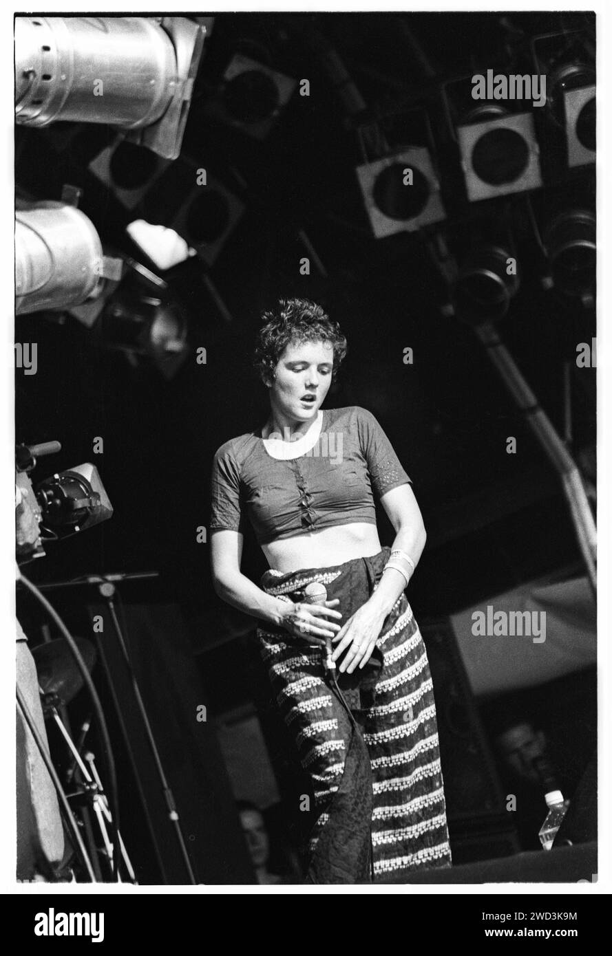 Kerstin Haigh of Senser on the NME Stage at Glastonbury Festival ...
