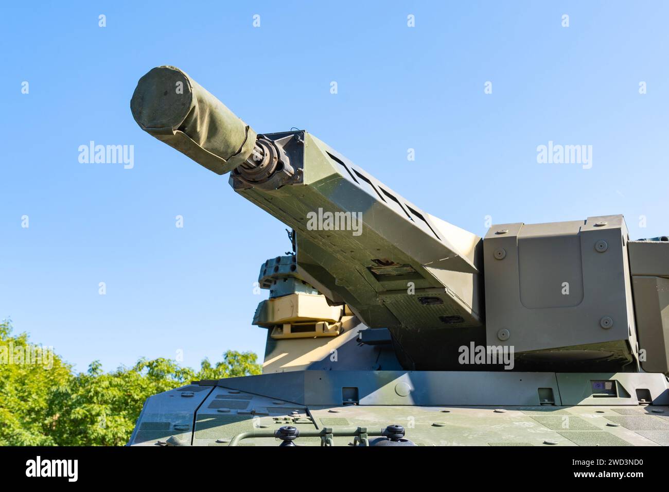 Hungarian Lynx infantry fighting vehicle (IFV) with 30mm machine gun ...
