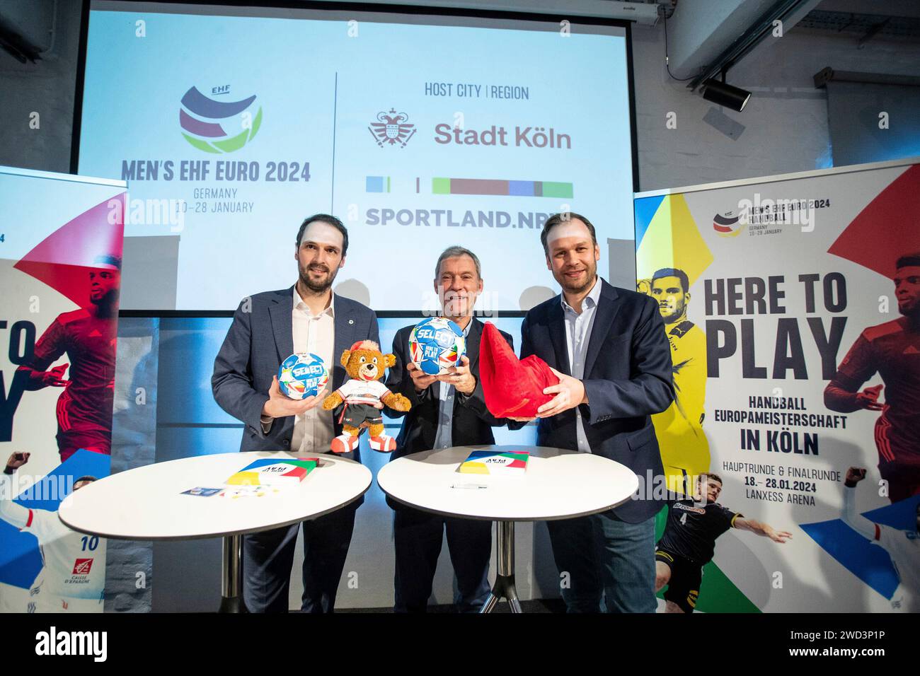 Koeln, Deutschland. 18th Jan, 2024. Robert Voigtsberger (Stadt K?ln, Beigeordneter f?r Bildung ...